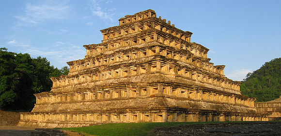 La Pirámide de los Nichos, el hogar de faraones de Mexico